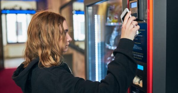 7 Best Contactless Vending Machine Card Readers In The UK